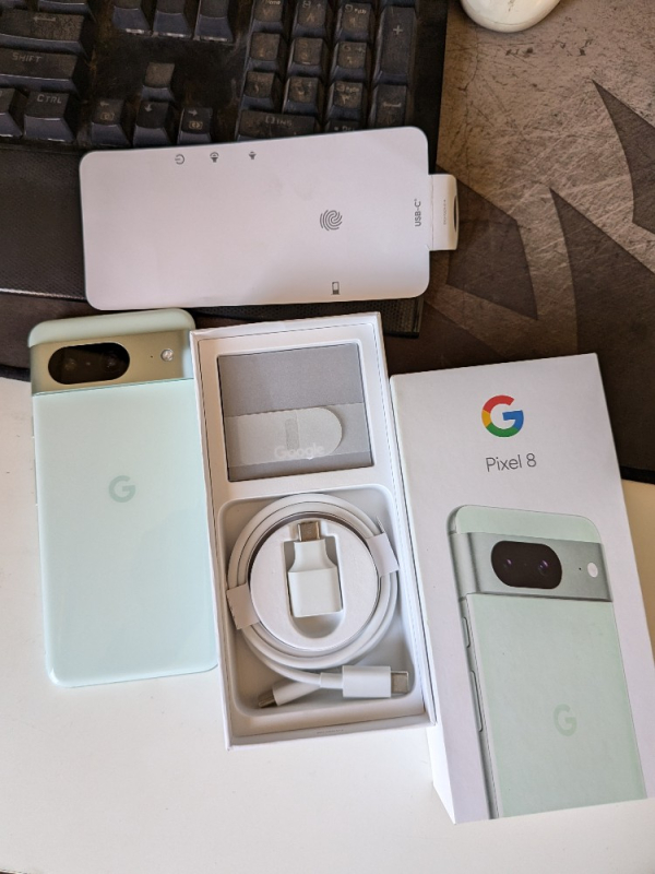 Pixel 8 mint green 💚 – pixel store