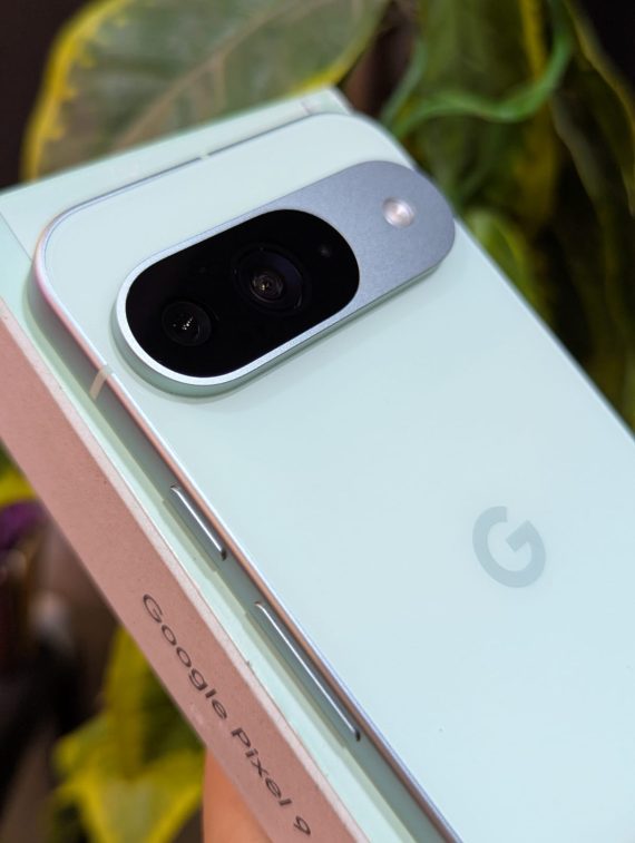 Pixel 9 green 💚 (like new) – pixel store